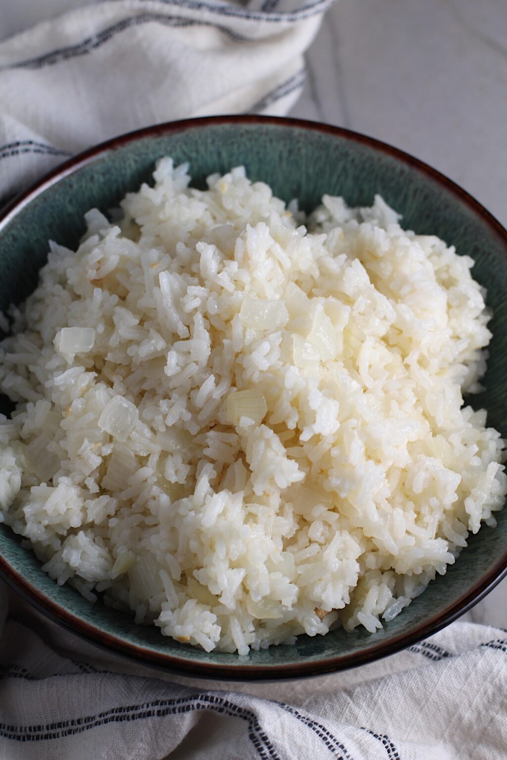 Brazilian Rice {with Onions and Garlic} - Easy Brazilian Food