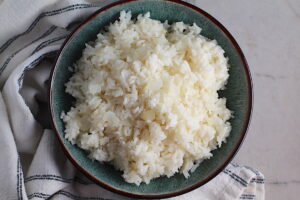 Brazilian Rice {with Onions and Garlic} - Easy Brazilian Food