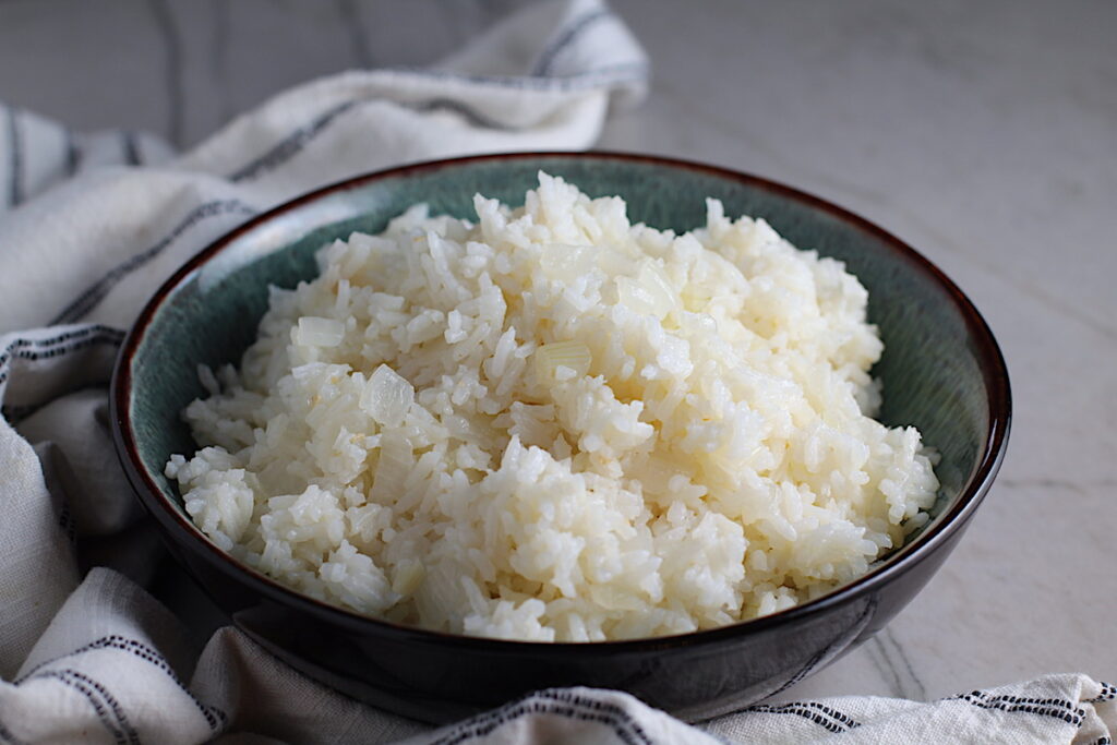 Brazilian Rice {with Onions and Garlic} - Easy Brazilian Food