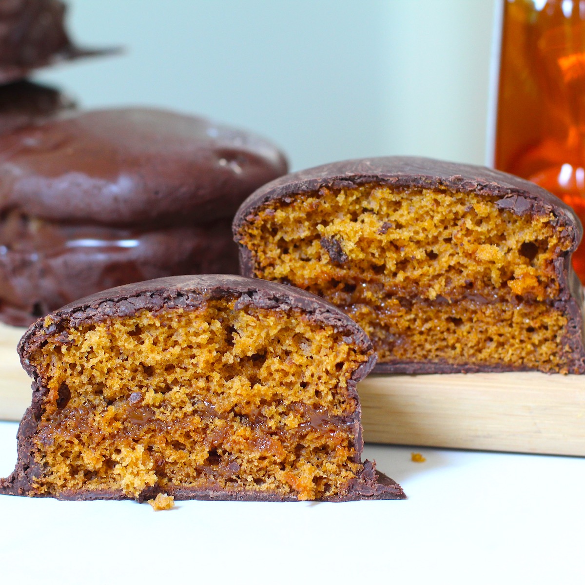 Best Brazilian Cake ~ Bolo de Brigadeiro! - Easy Brazilian Food